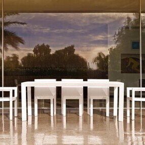 Buy Vondom furniture online | AmbienteDirect
